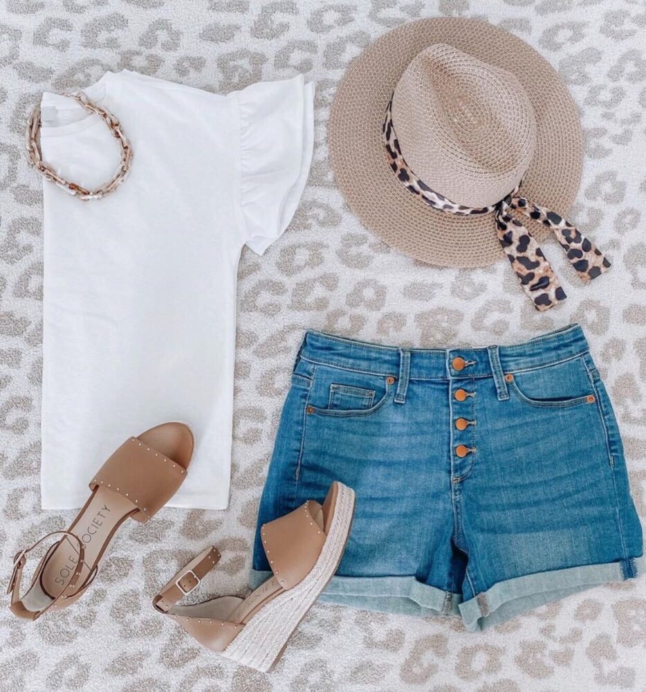 35 Outfit Ideas With Shorts - Blushing Rose Style Blog
